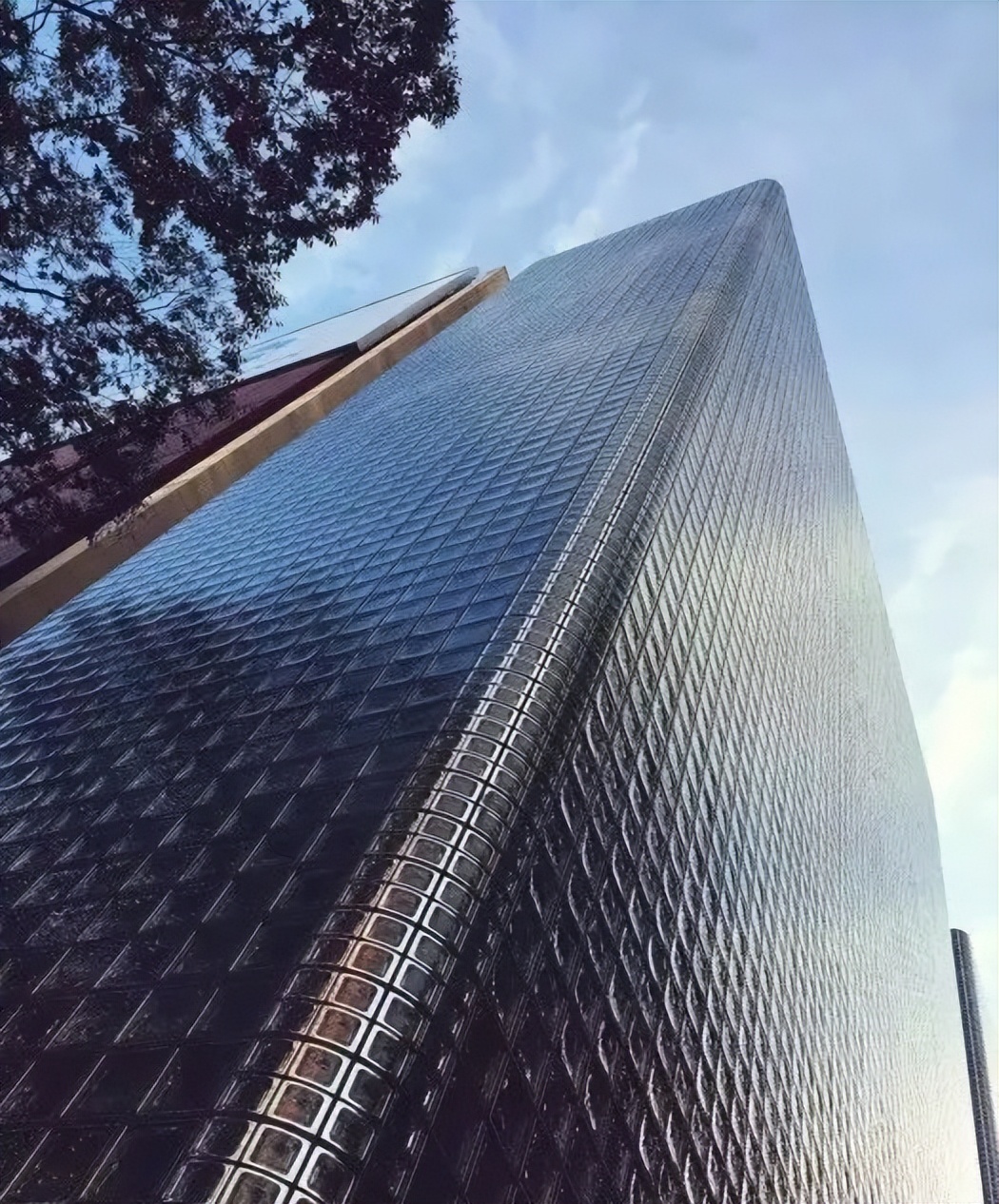 Unique charm of glass bricks and representative buildings - iNEWS