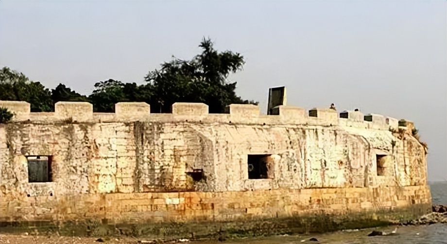 What kind of influence did the origin and evolution process of British ...