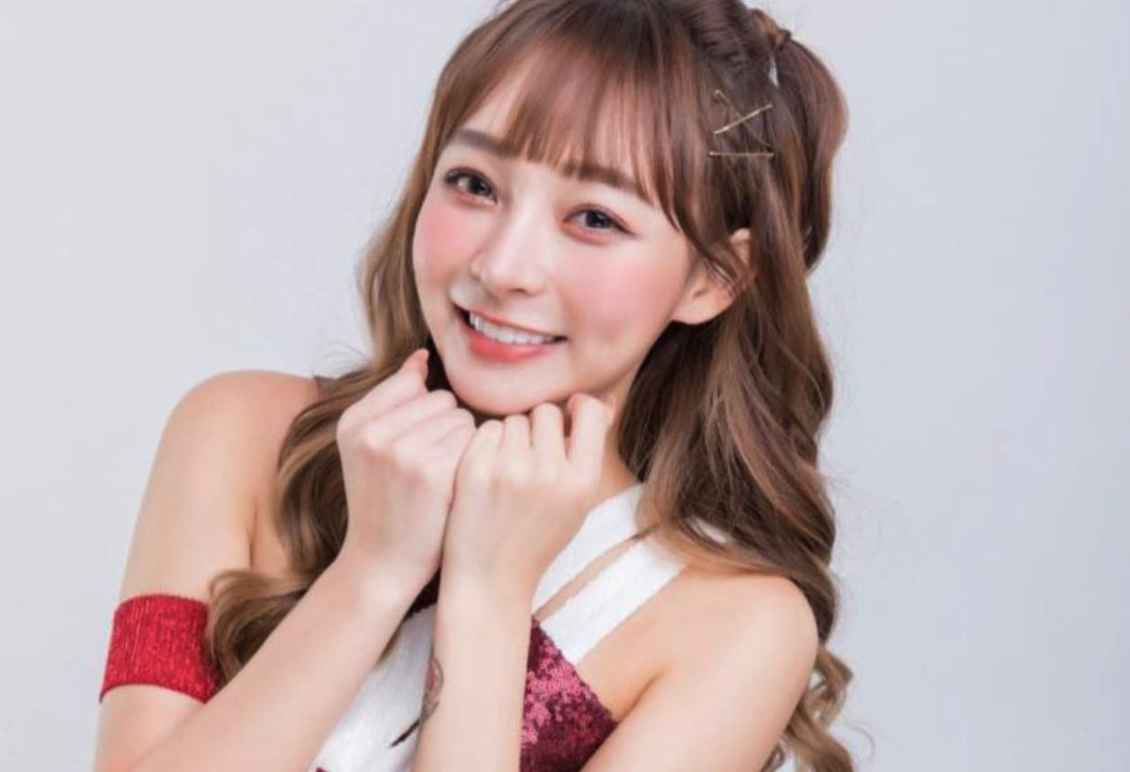 She is the goddess of Taiwanese cheerleaders: she has a perfect figure ...