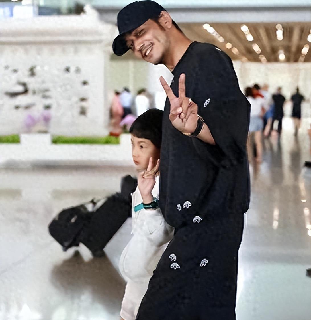 Popular all over the Internet! Yang Shuo and Liu Tao's shocking scandal ...