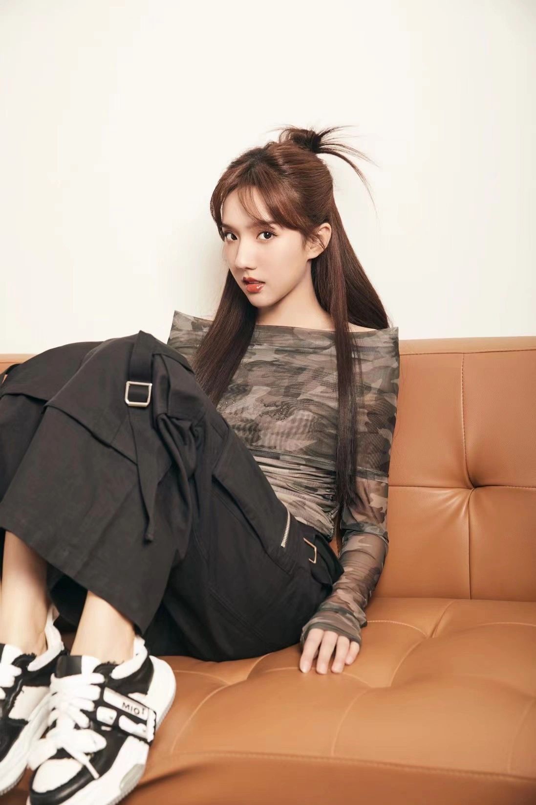 Gina Su Xiaotong has the same style, sweet girls can also be cool! - iMedia