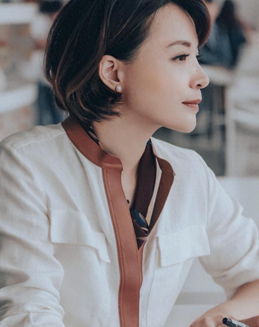 The much-anticipated return of the CCTV goddess! Dong Qing takes up the ...