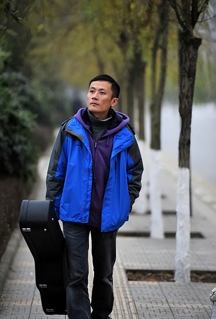 Zhang Chao: From Godfather of Divine Comedy to Master of Music - iNEWS