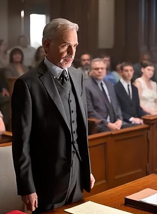 Discussion on the relationship between family and society in Daddy the Judge: Role Formation ...