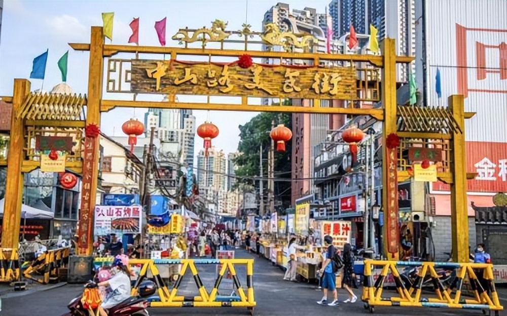 Taking travel as a practice, Guan Yanbin keeps walking and exploring ...