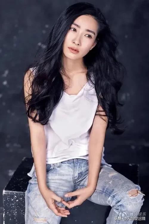 Tao Xinran: A beautiful woman from Yiyang, Hunan - iNEWS