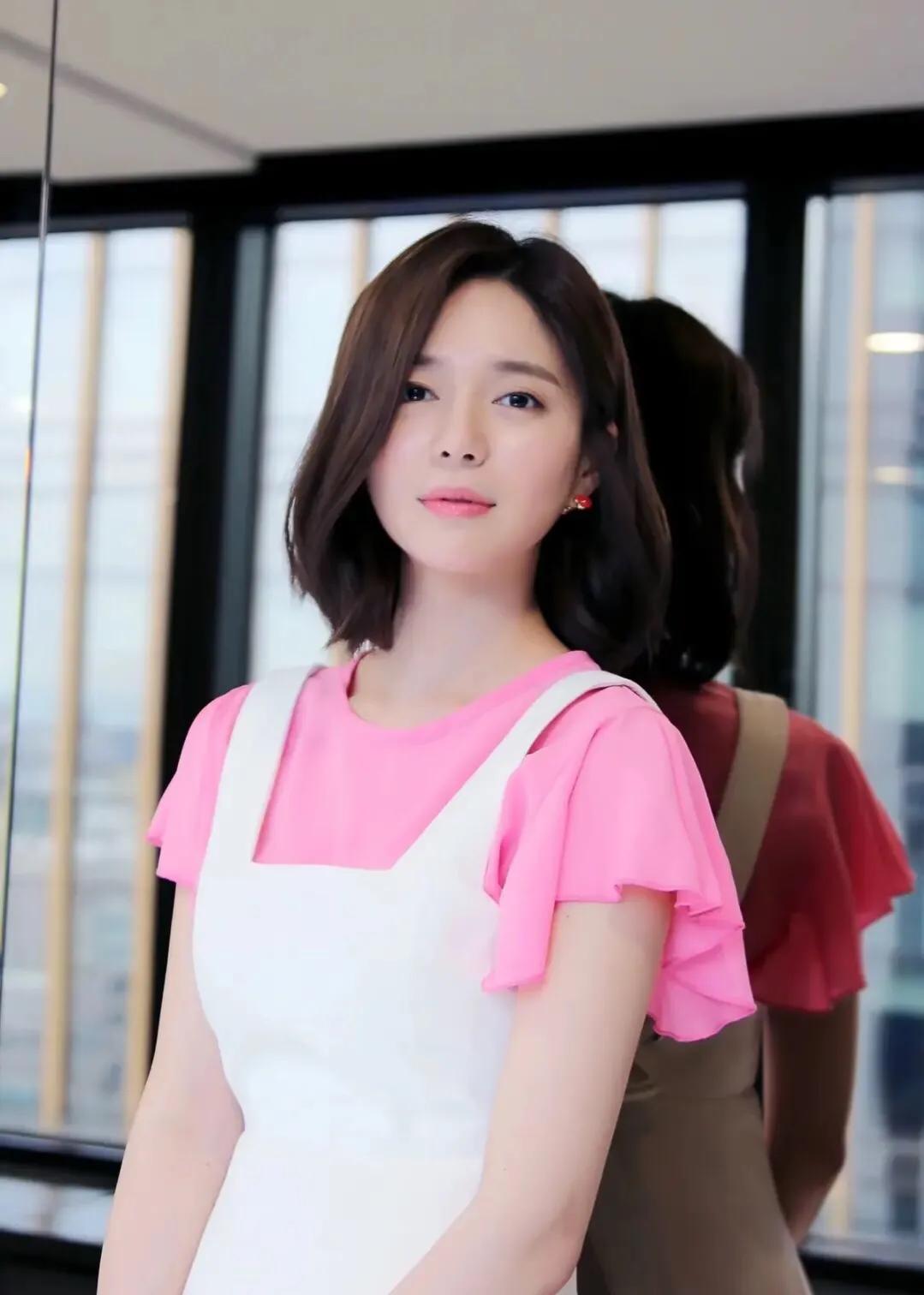 Korean actress Lee Yia - iNEWS