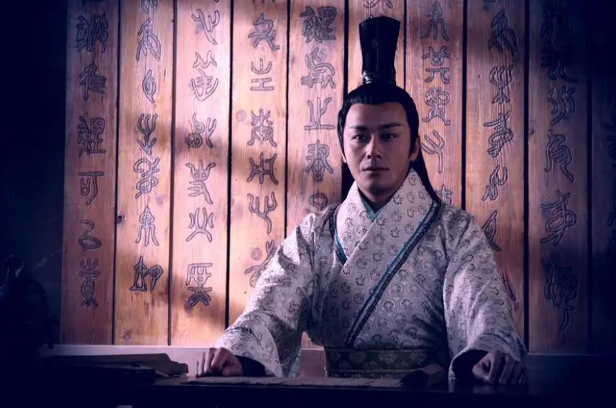 The emperor who would pretend to be the emperor of the Han Dynasty was ...