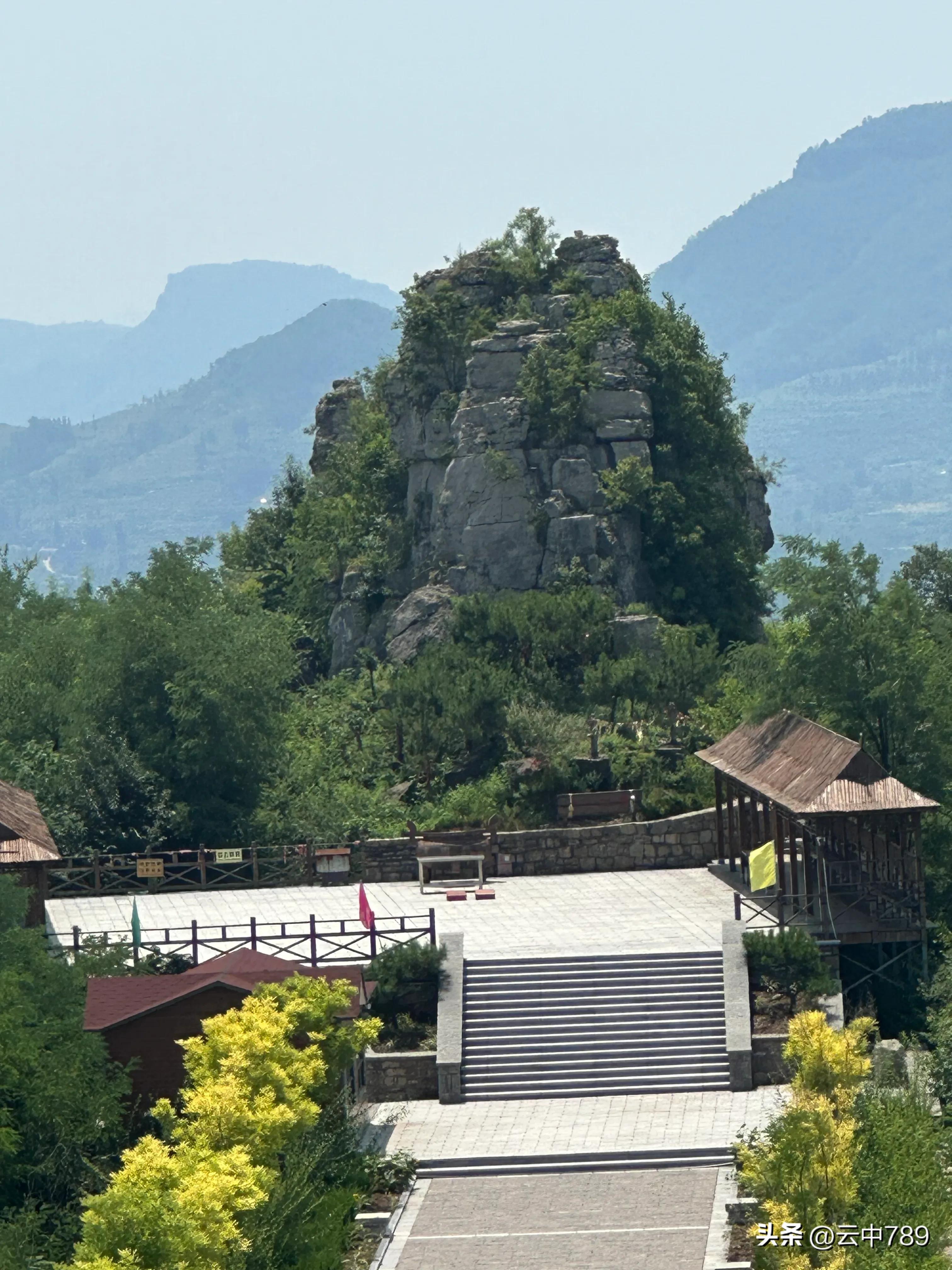 "The stone monster turns around, seventy-two Gu is worthy of love." Let ...