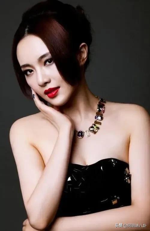 "Boy Killer" Meng Qian, her perfect figure makes people feel distracted ...