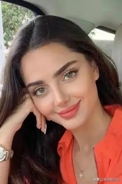 International top model Iran's first goddess MahIgha Jaberi fashion ...