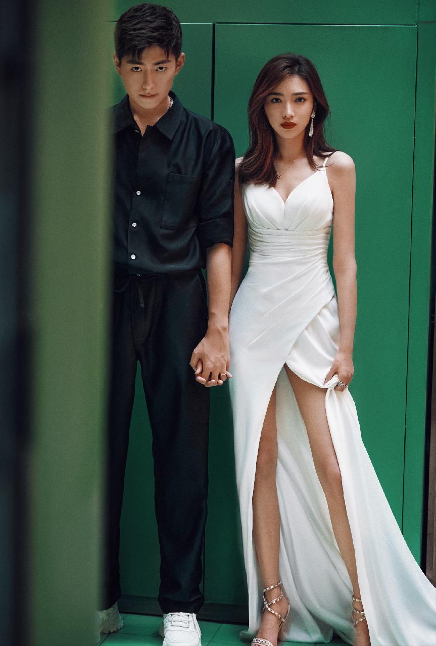 Actor Cui Hang issued a civil official Xuan Dezi, the first family ...