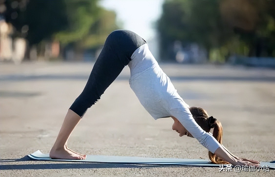 From a hunchback girl to a beautiful back goddess, the 9 poses of yoga ...