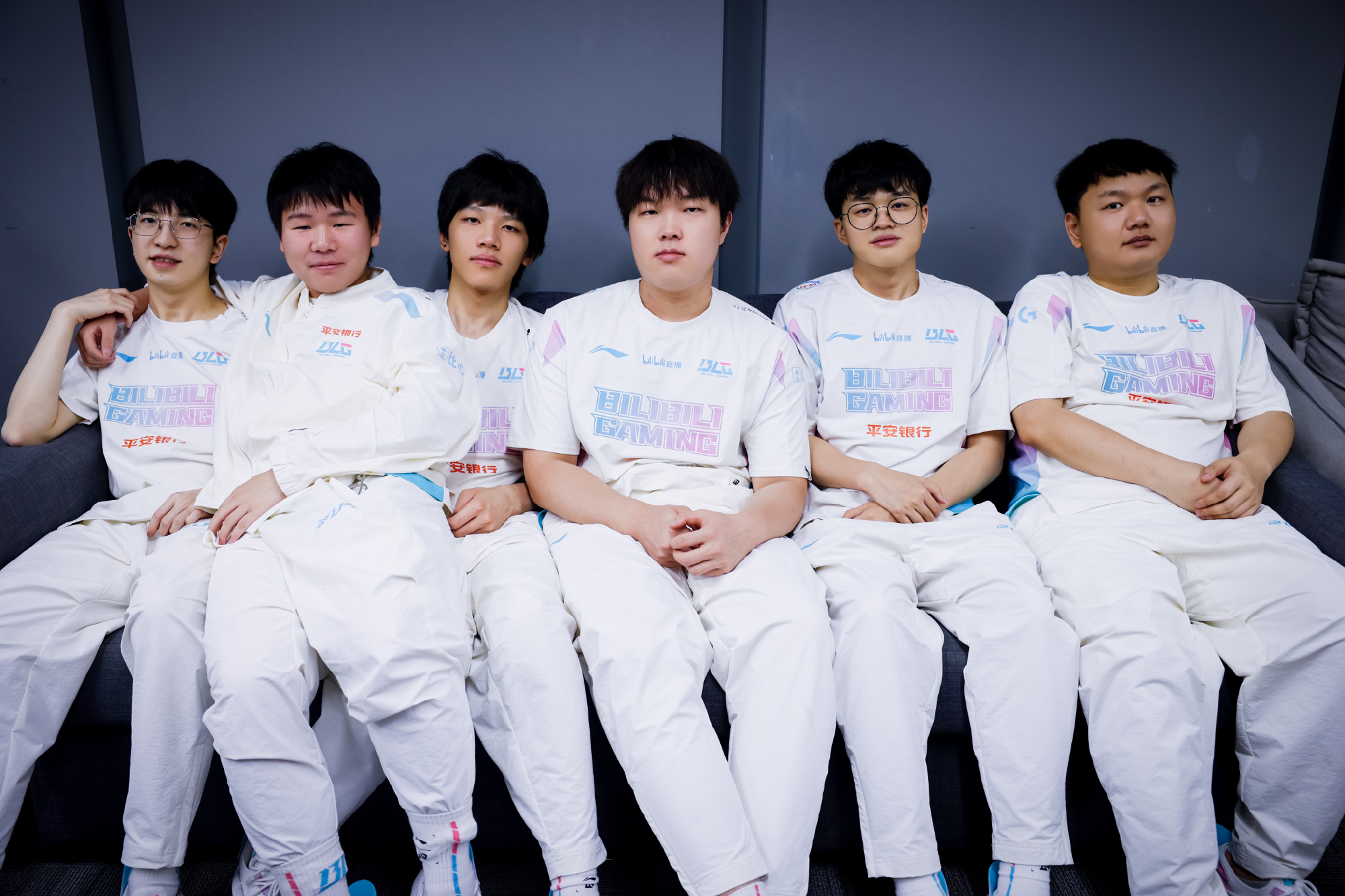 BLG vs. LNG: Toothpaste in the middle lane, ELK bottom lane combination ...