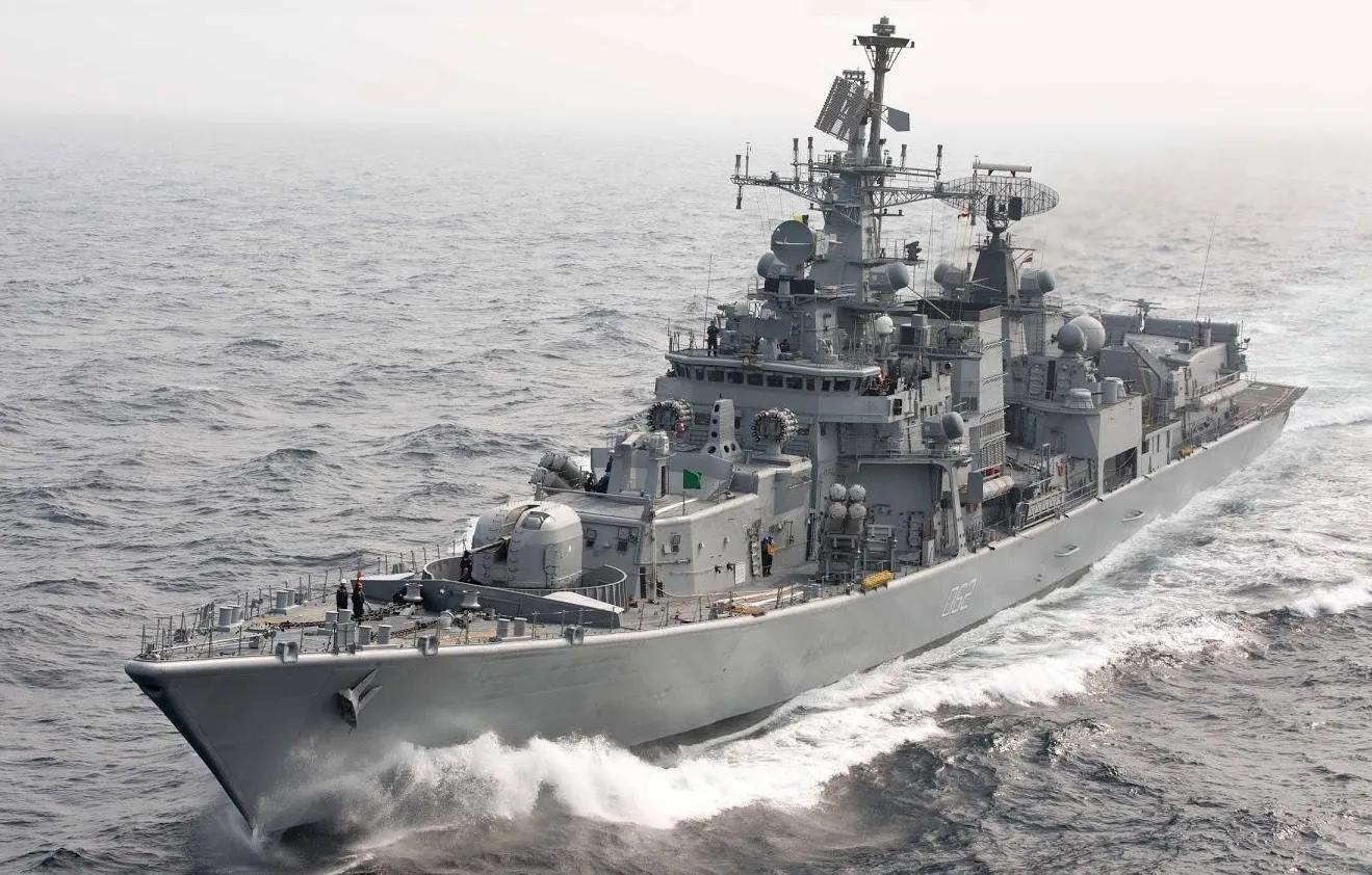 Curry Edition Hyundai: Indian Navy Delhi-class guided missile destroyer ...