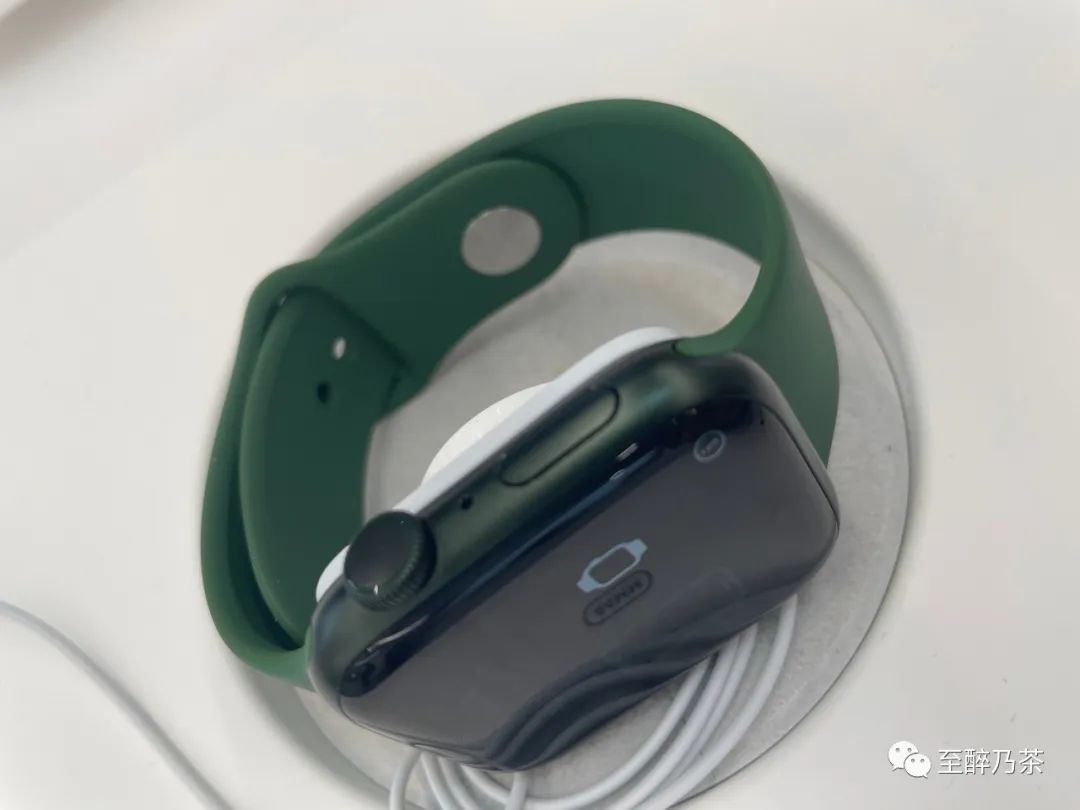 Alfalfa grass color, lark yellow, spider silk powder... Are the color ...