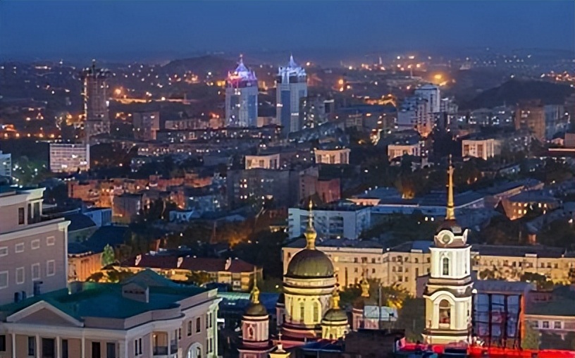 How important is Ukrainian traditional art to cultural identity? What ...