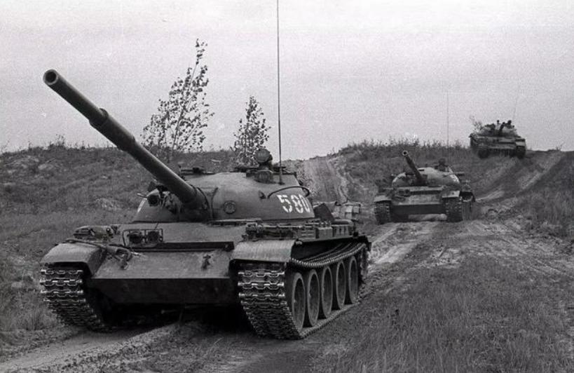 The first generation of Soviet main battle tanks, the iron nightmare of ...