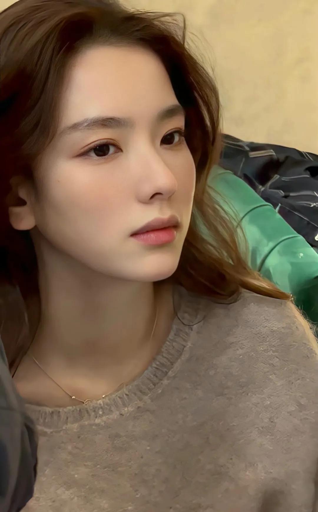 Sun Yining Photo Collection - iNEWS