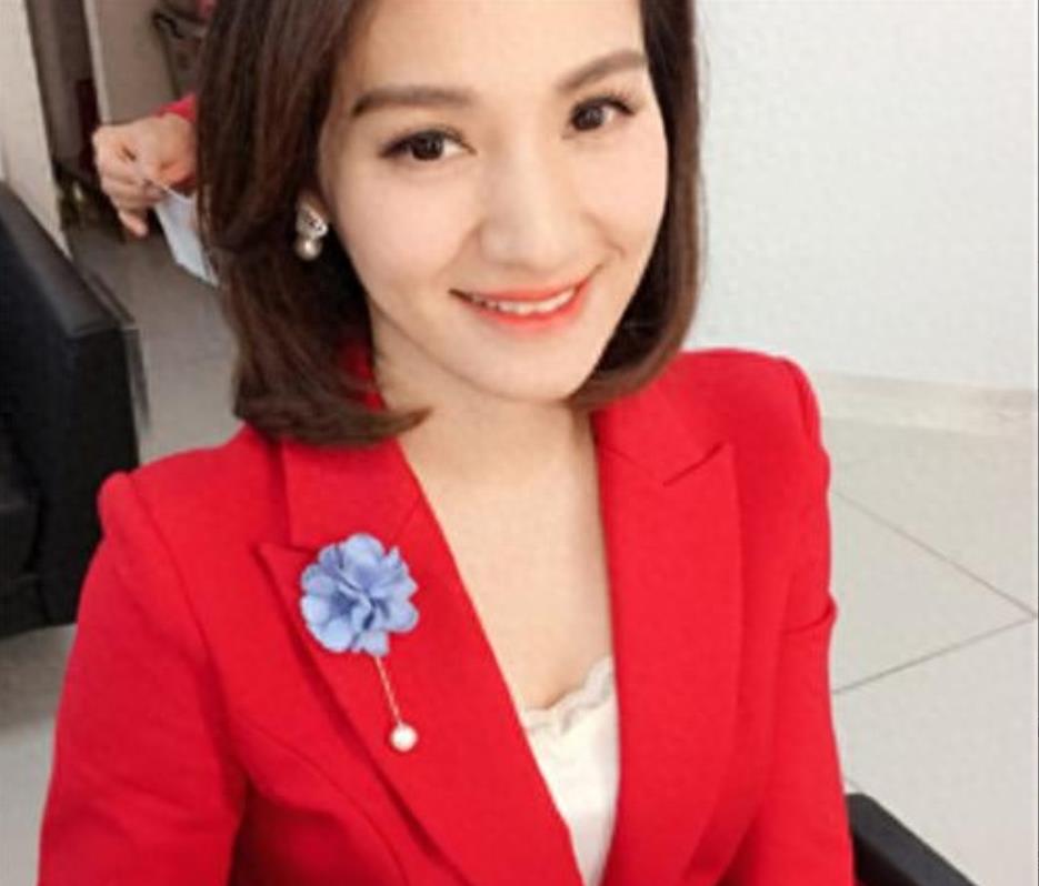 The most beautiful host-Liang Yi's counterattack - iMedia