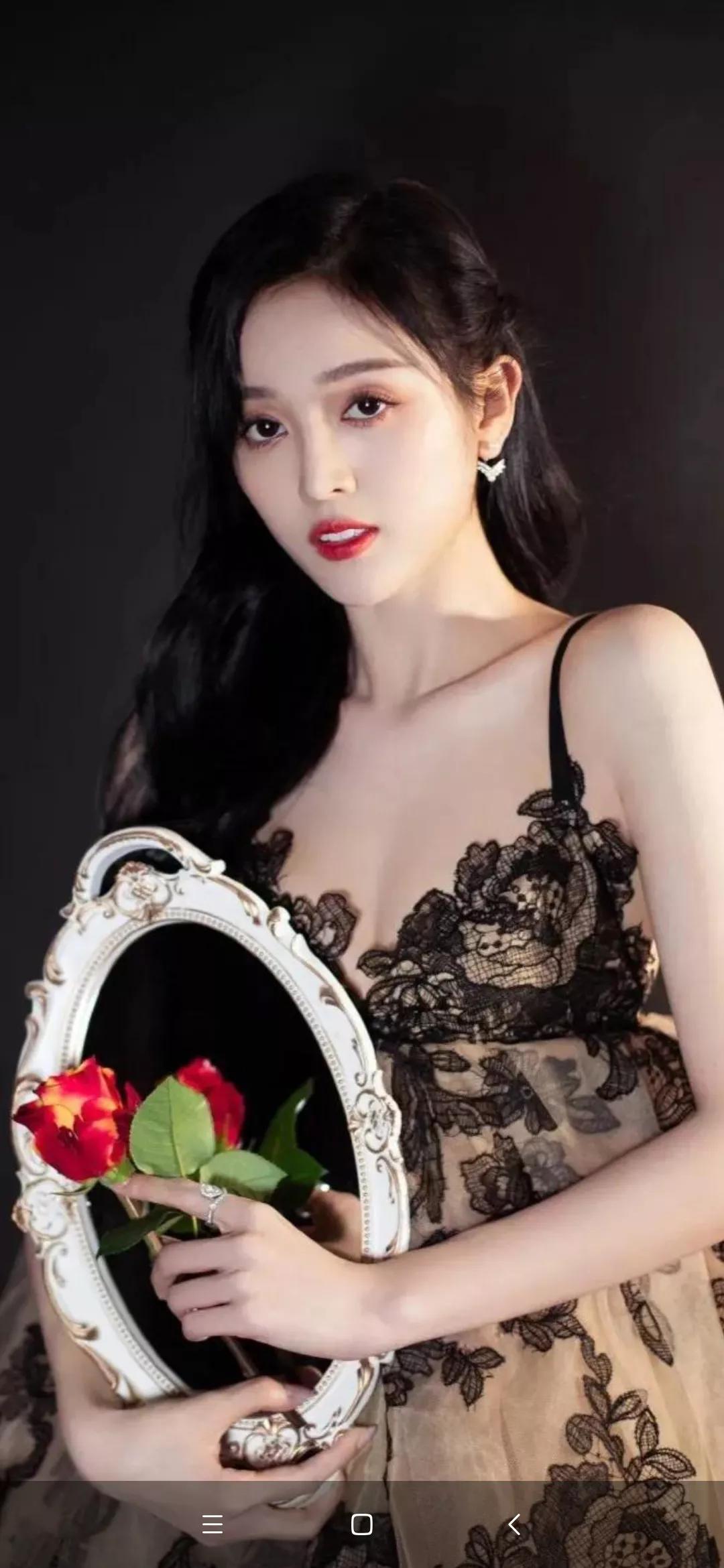 Wu Xuanyi photo - iNEWS