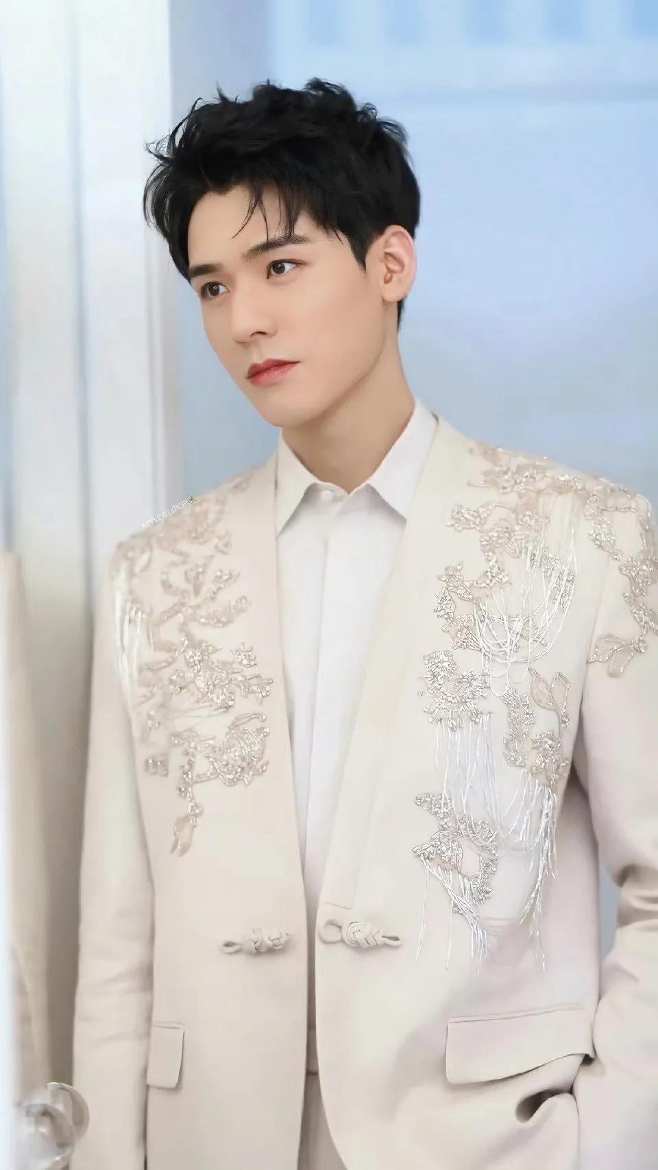 Does Gong Jun have any works? - iMedia