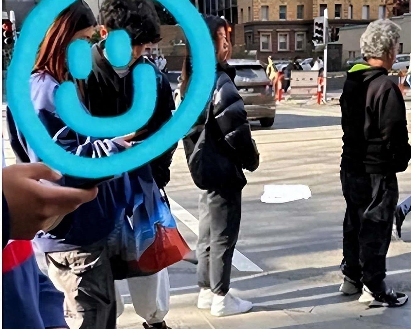 Lucas' love affair exposed! The children are responsible for all the ...