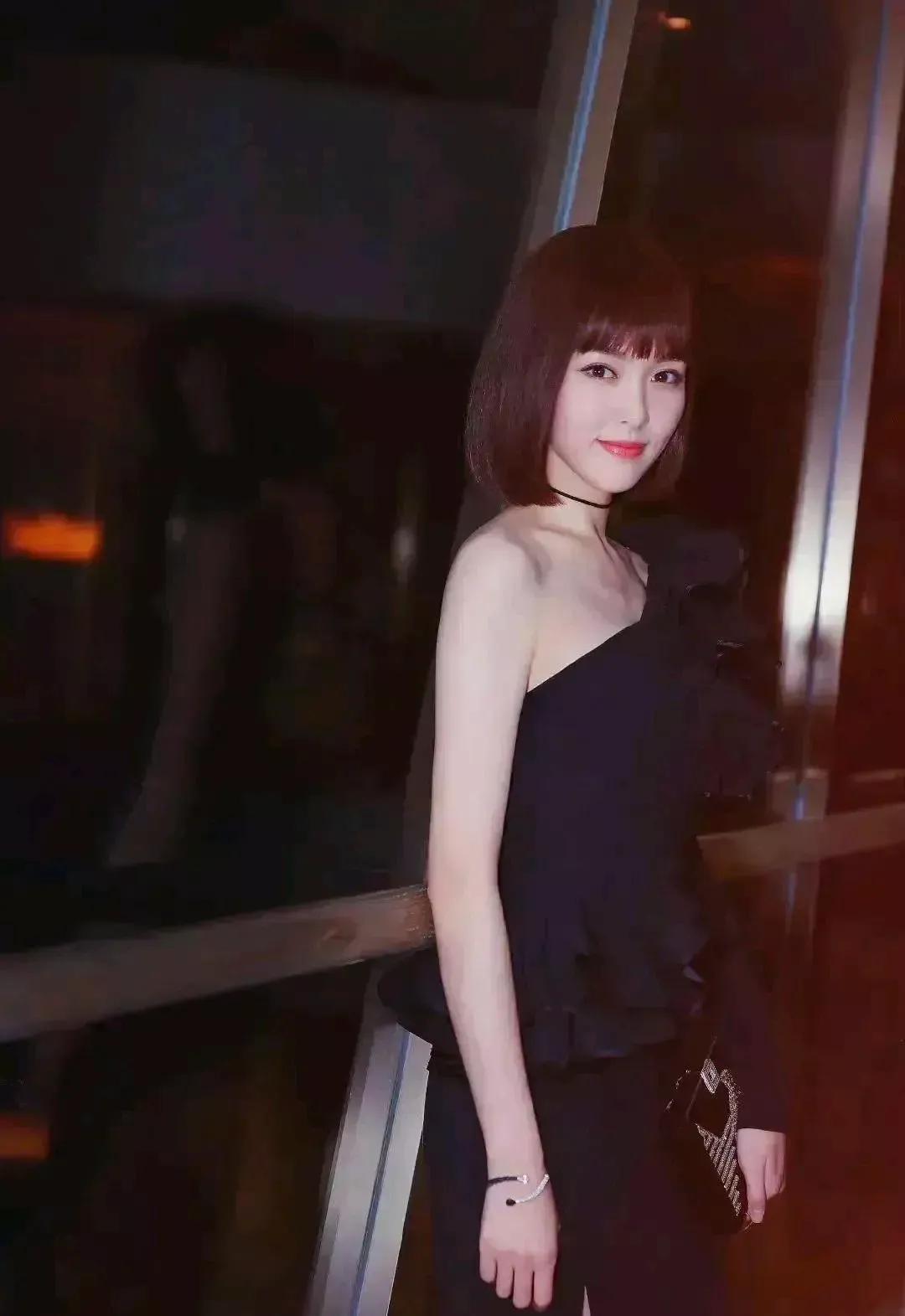 Tang Yan's short hair style, cute girl is sweet - iNEWS