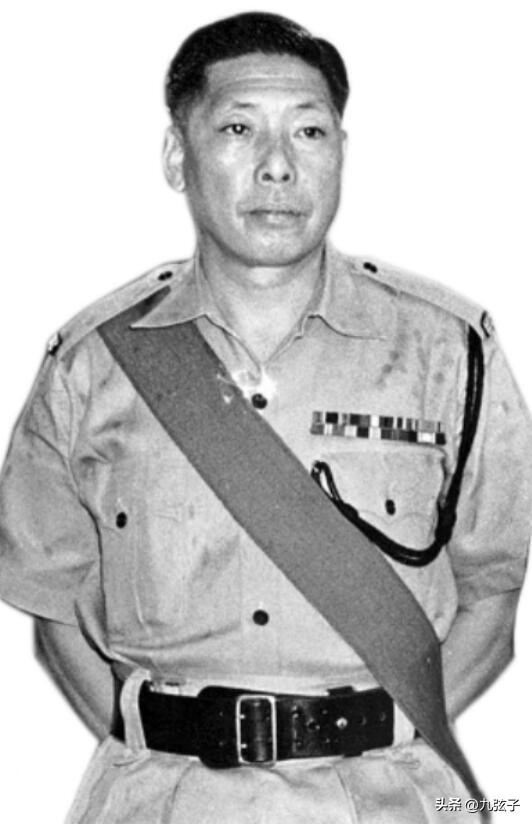 Rich and powerful, chaotic private life, "Platypus" Zeng Zhiwei's sensual world - iMedia