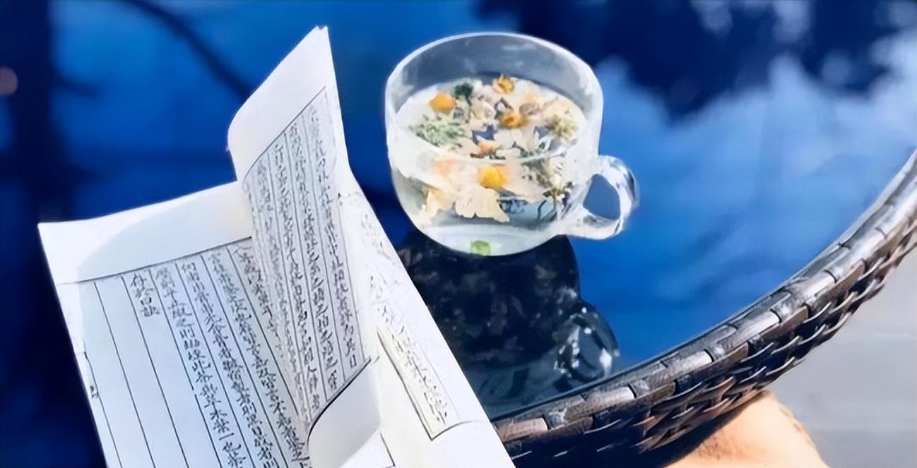 The scroll of time, nostalgic in the text, so nostalgic - iNEWS