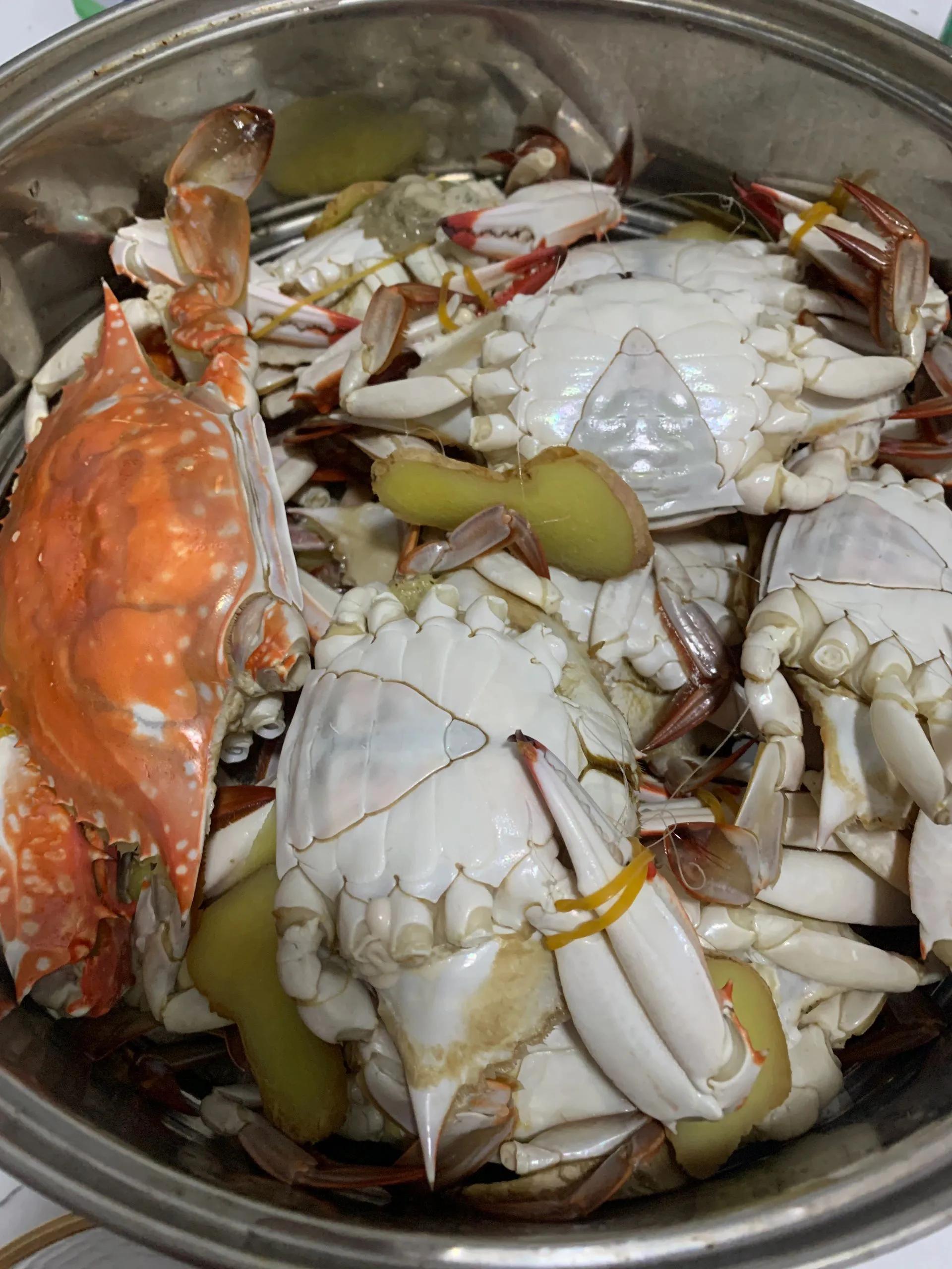 I ate 2 catties of crabs and lost 3 catties - iNEWS