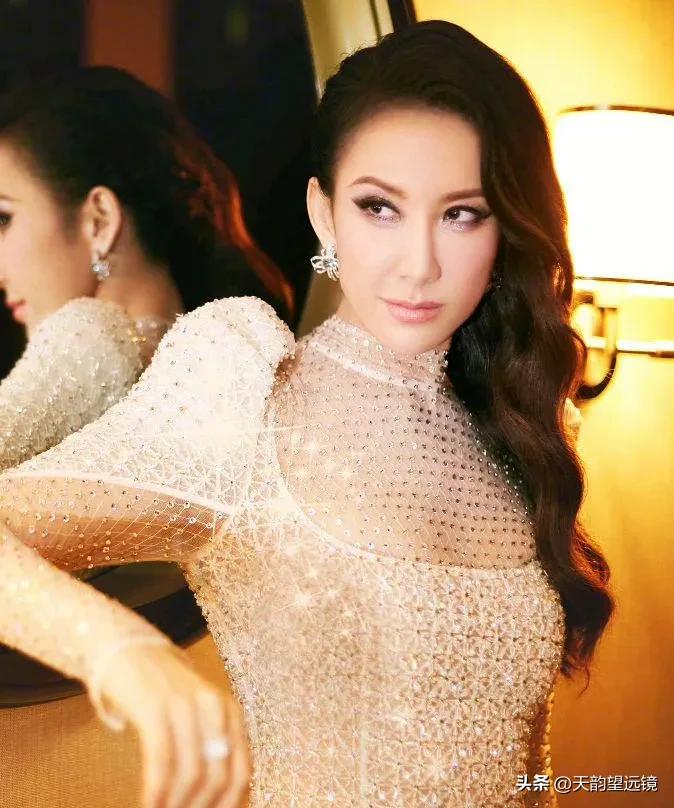 Super cool Coco Lee - iMedia