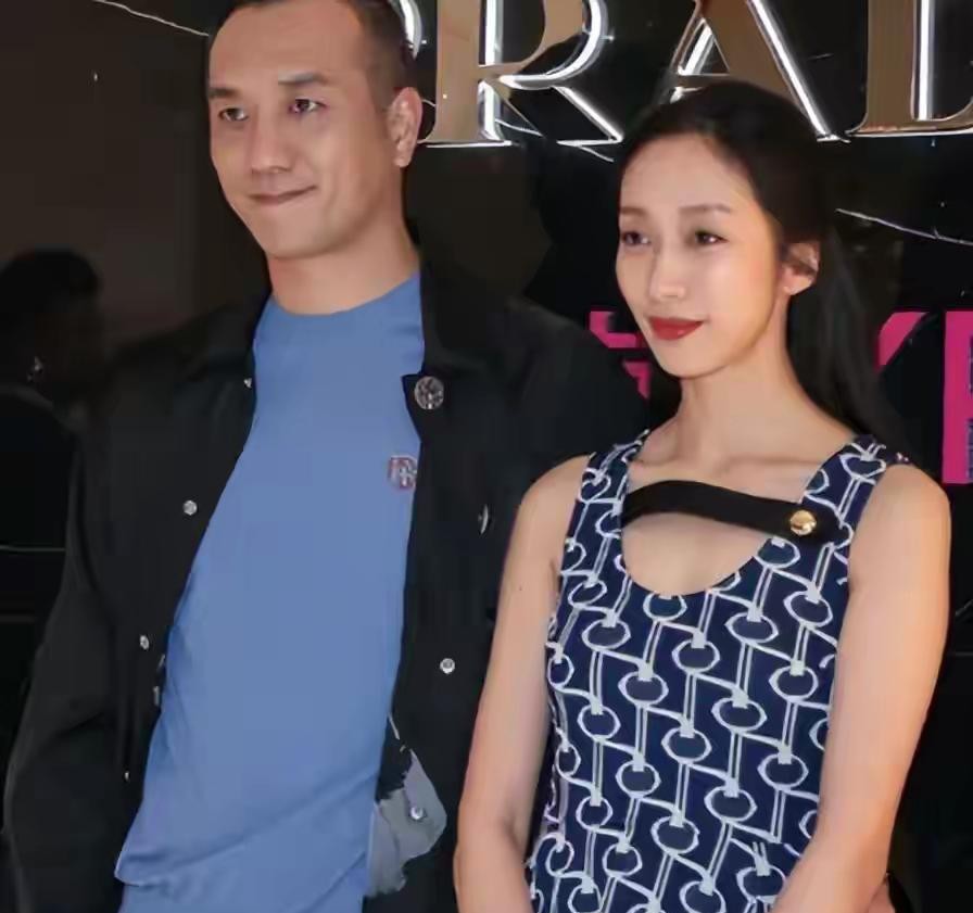 Zhou Xun: Xu Jinglei is not easy, you can't control her - iNEWS