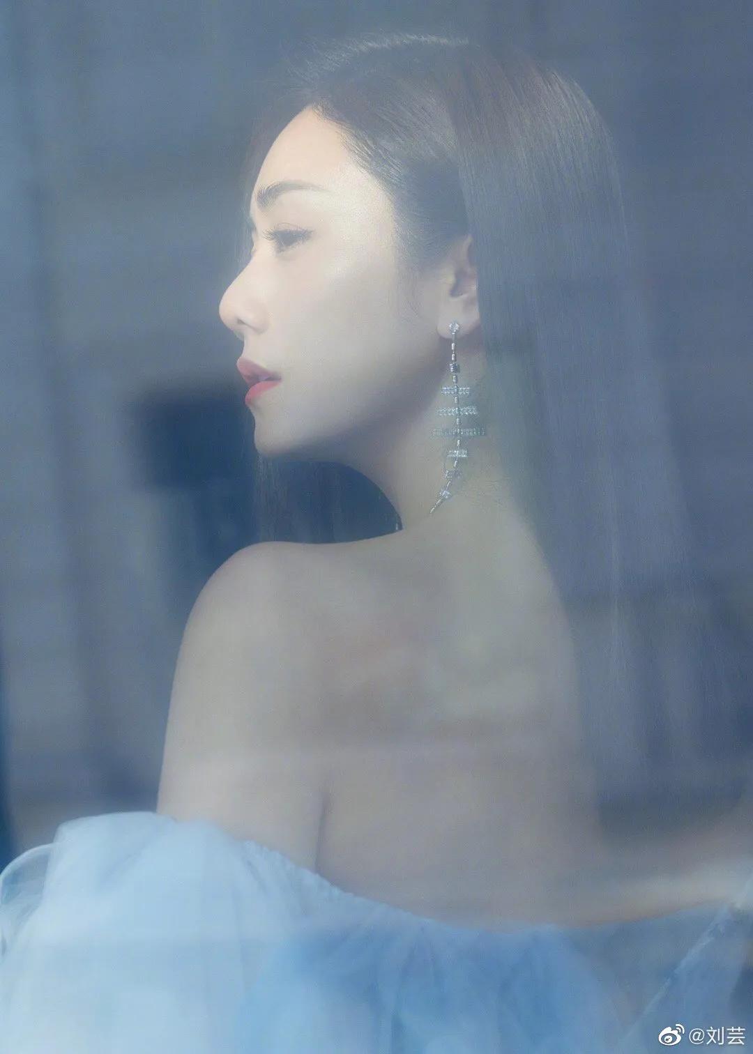 Liu Yun is more and more daring to wear it now - iNEWS