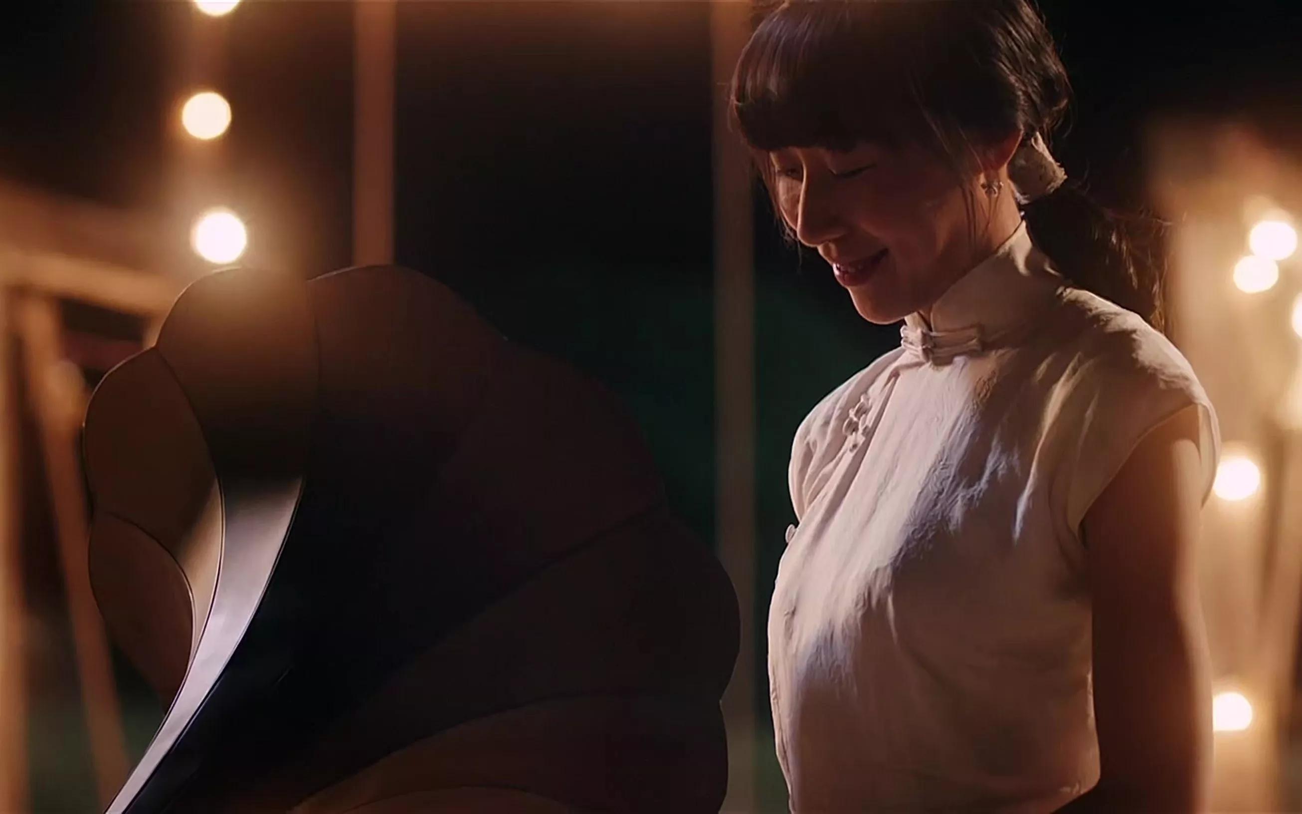 Zhang Yiman's figure in "Donkey Gets Water" is superb! - iMedia