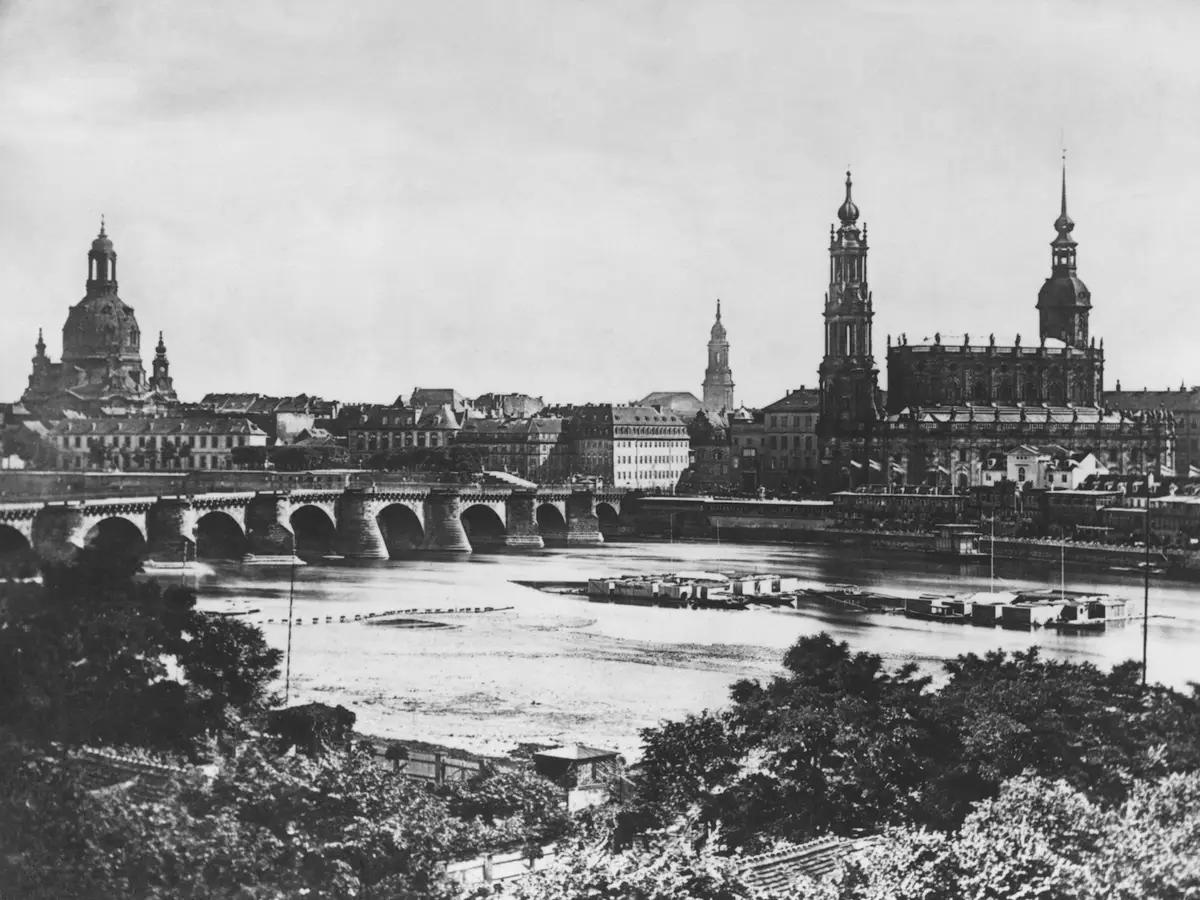 18 old photos of the ruins of Dresden: one of the most beautiful cities ...