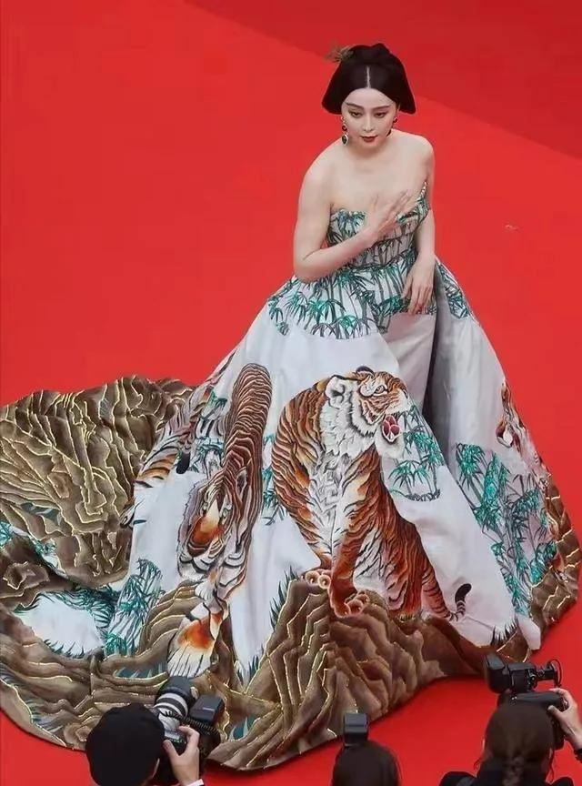 Fan Ye will always be Fan Ye! In terms of appearance, clothing, and ...