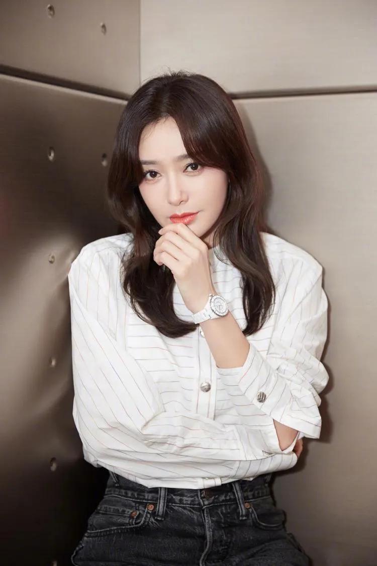 Goddess Qin Lan - iNEWS