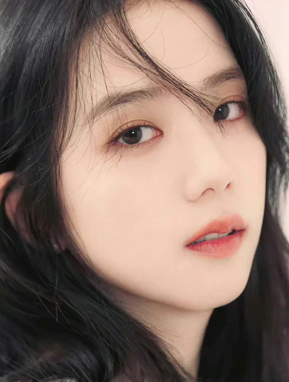 "Yan Ba" Kim Ji-soo has poor eyesight in picking boyfriends? 35-year ...