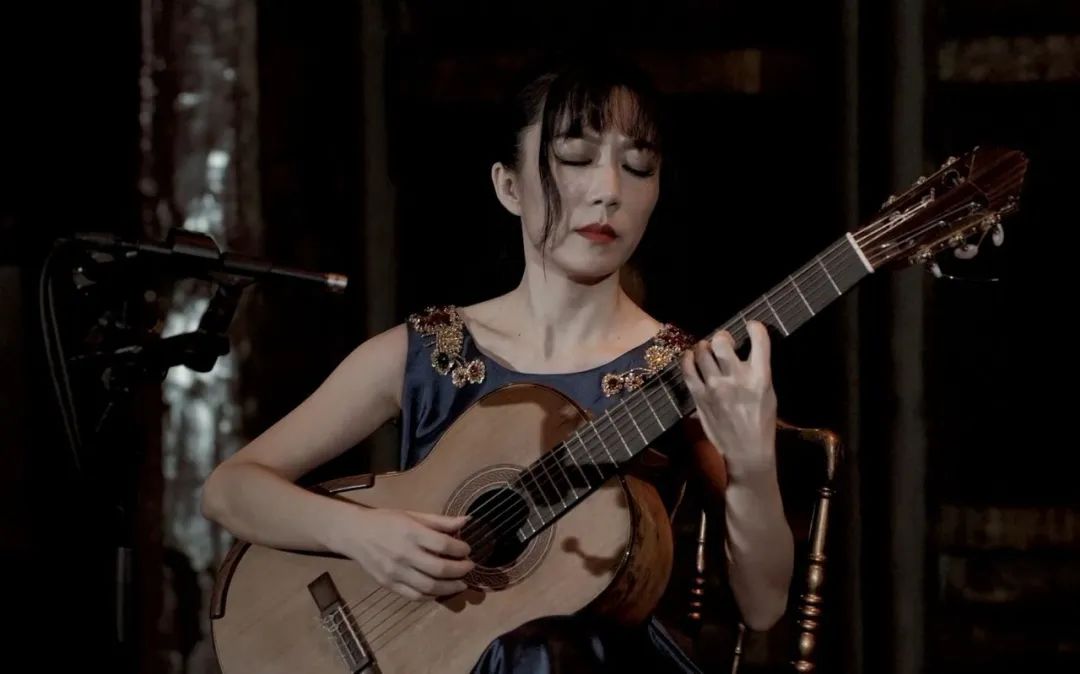 No. 1 Chinese classical guitar player, only Yang Xuefei can make ...