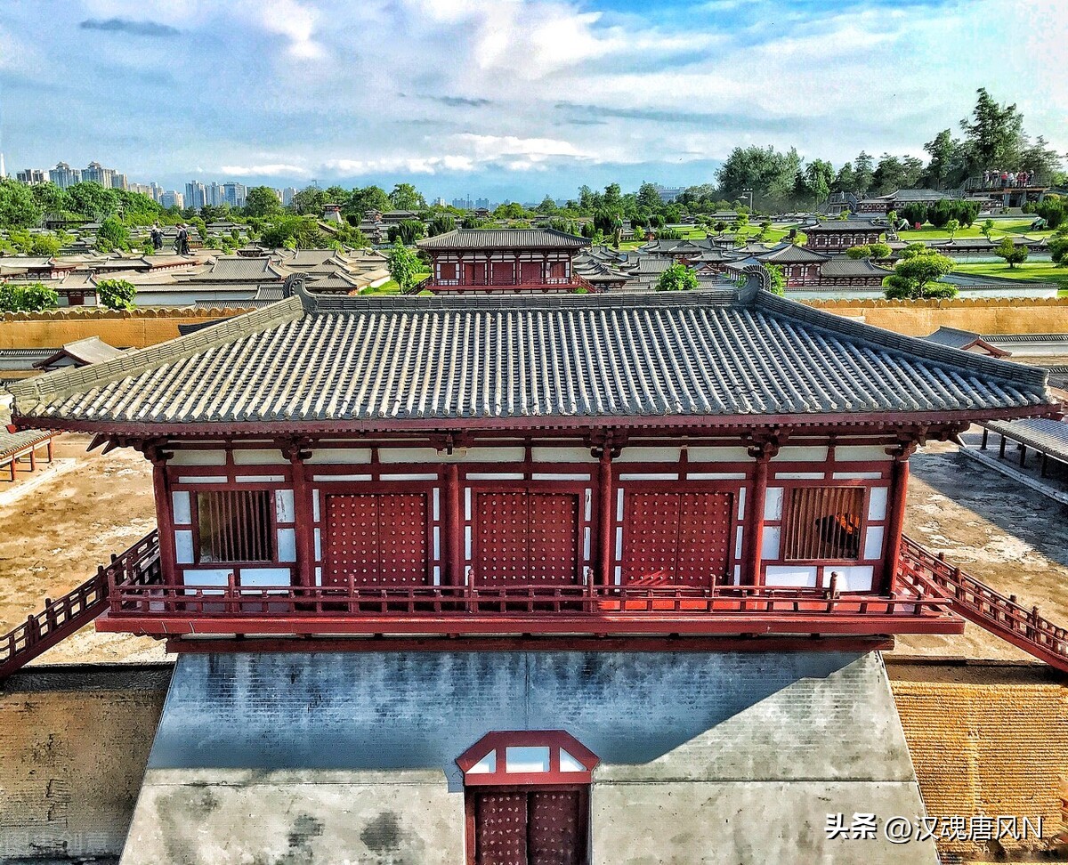"New Interpretation of the Daming Palace Series in the Early Dynasty ...