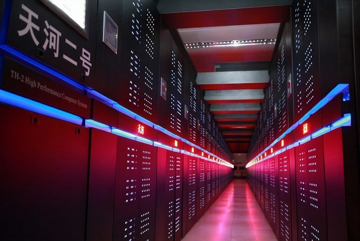 Break the world record! China's first petaflop supercomputer officially ...
