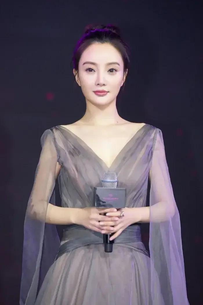 What do you think of actress Li Xiaolu? - iMedia