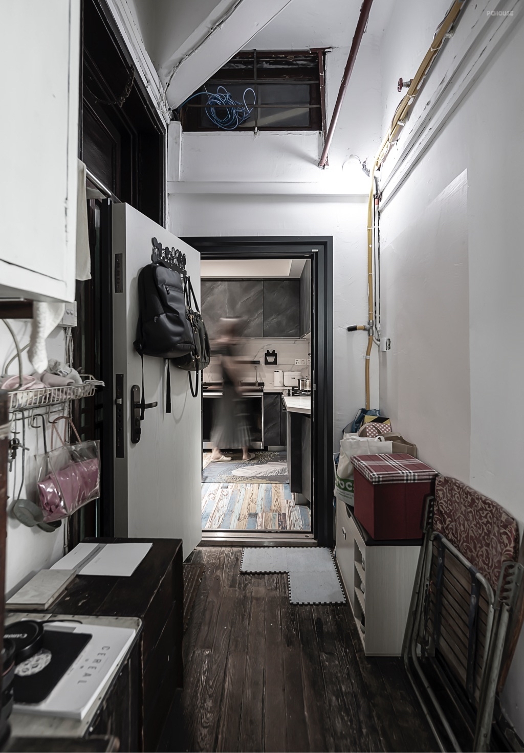 A small apartment of 33 square meters can also show a different style ...