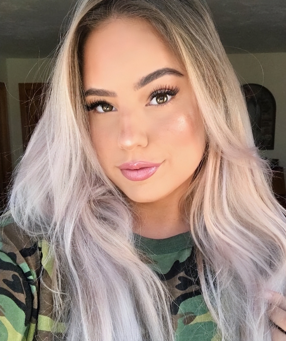 錢德勒·古德溫（Chandler Goodwin）是大碼模特的一個典型例子 - 頭條匯