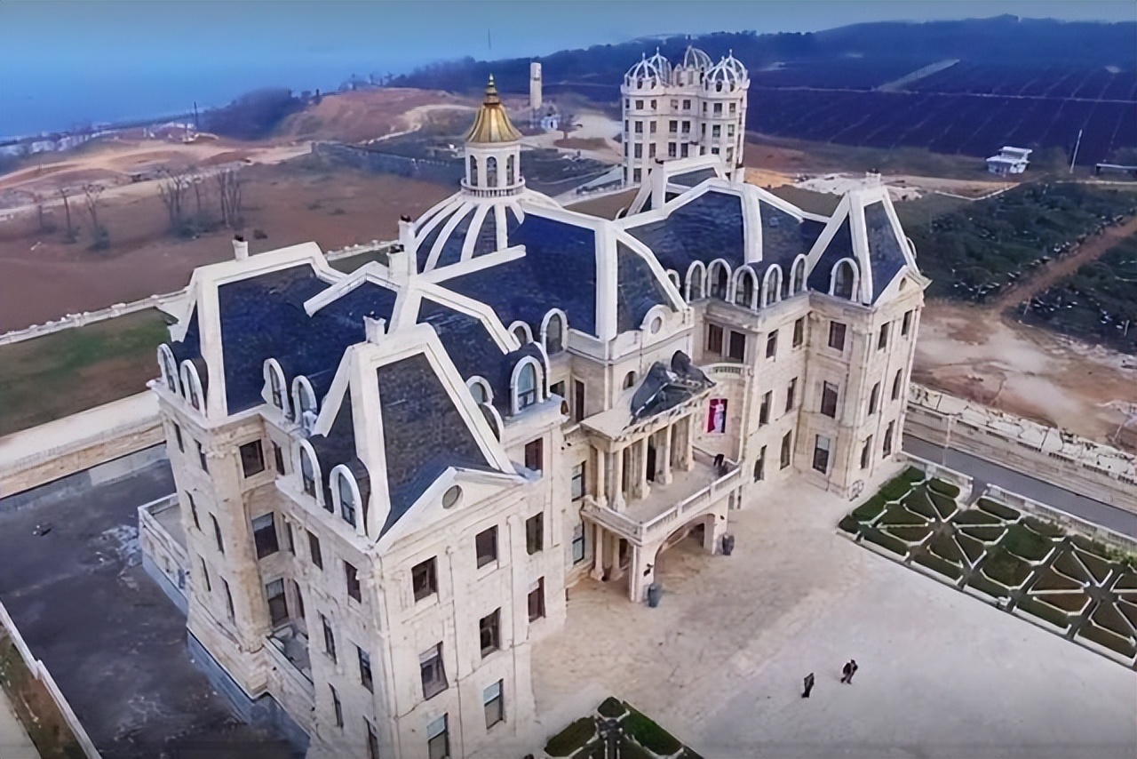 Yantai spent 600 million to build the castle, where the big star Shen ...