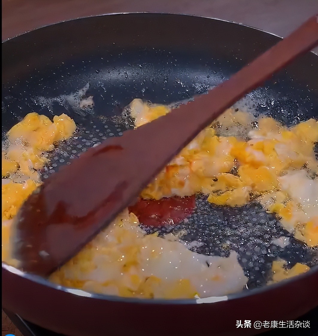 Laoganma Fried Rice, simple and delicious, nutritious, spicy and ...