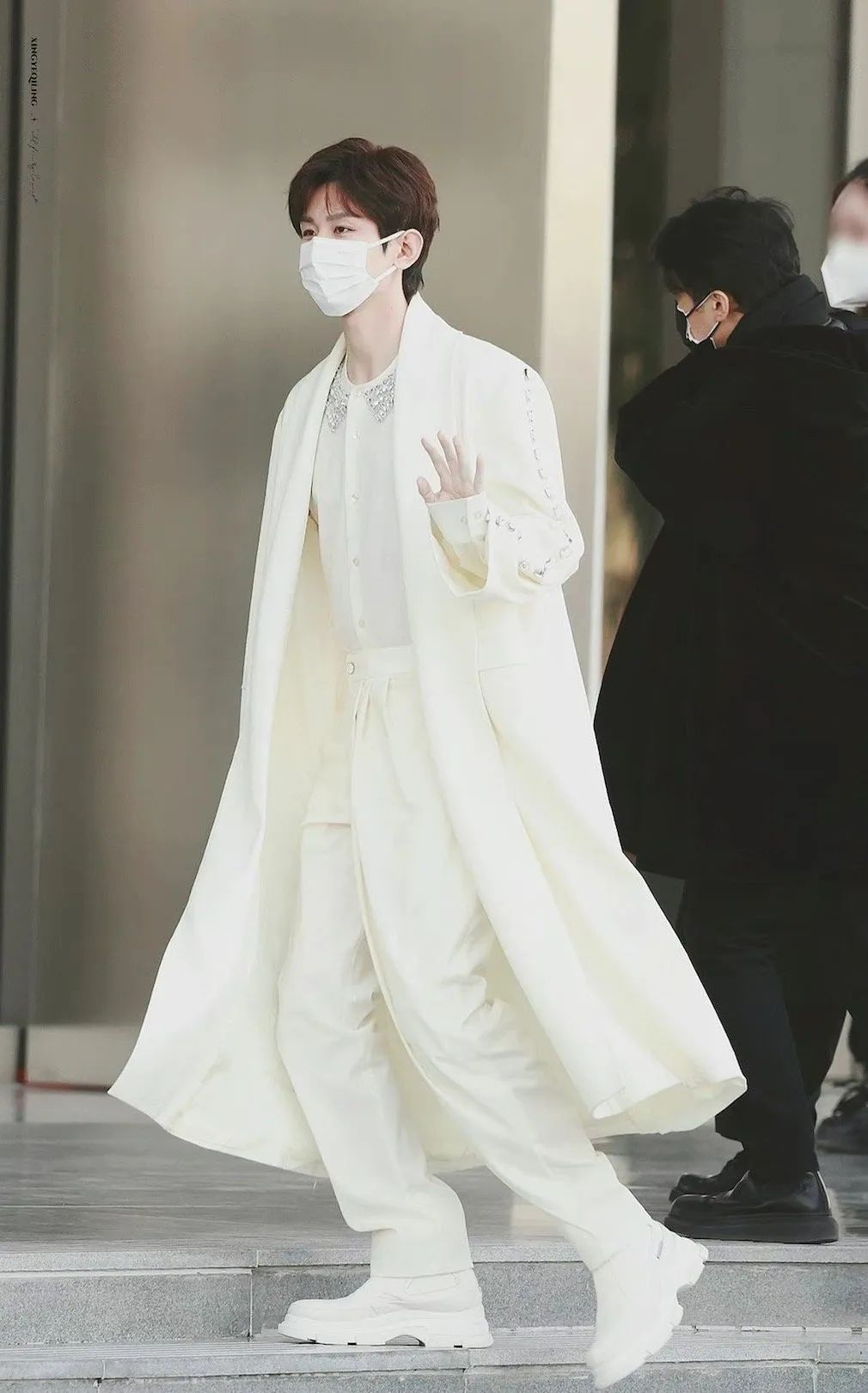 Internet celebrity Yi Mengling was ridiculed for wearing a "cottage ...