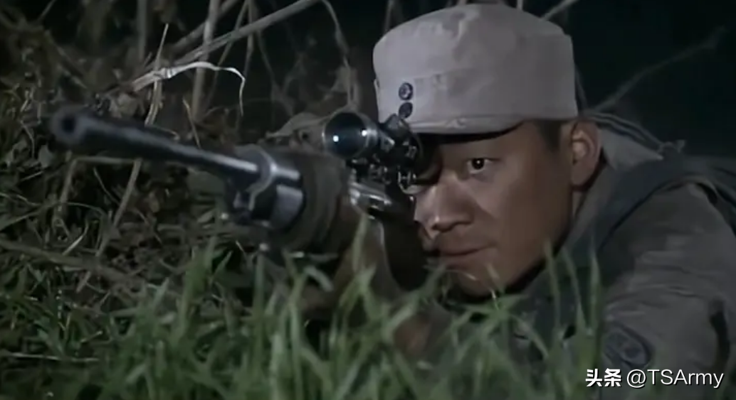 "Shun Liu special gun" Johnson M1941, appearing in the play is a big ...