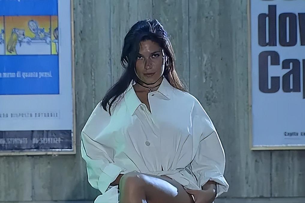 What is true love? Catalina uses her own experience to stage the ...